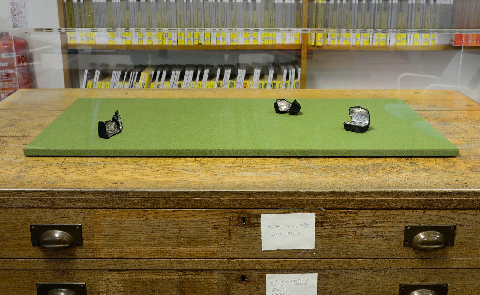 Tracey Rowledge - David Clarke